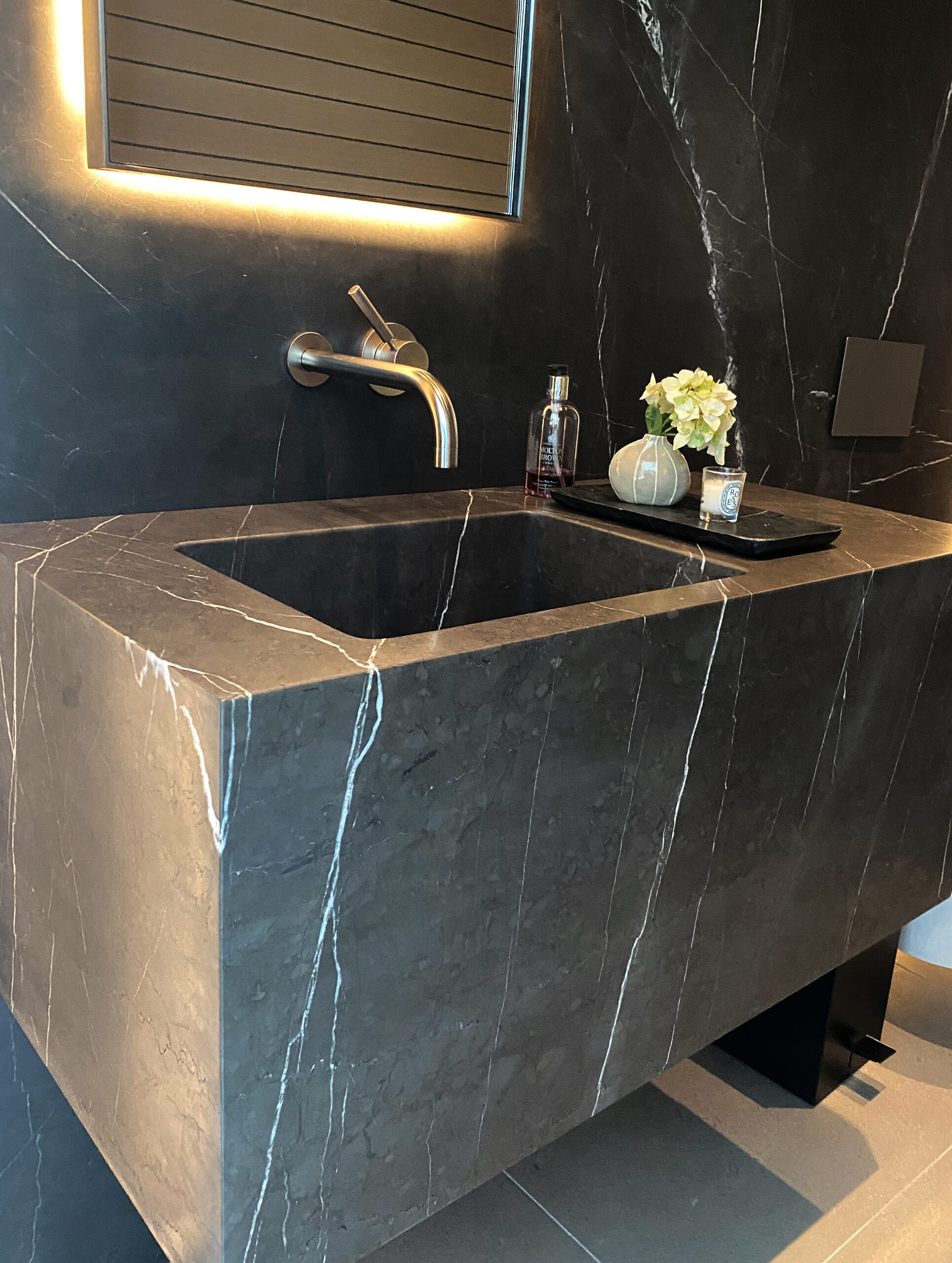 Custom - 399 - Da Vinci Marble