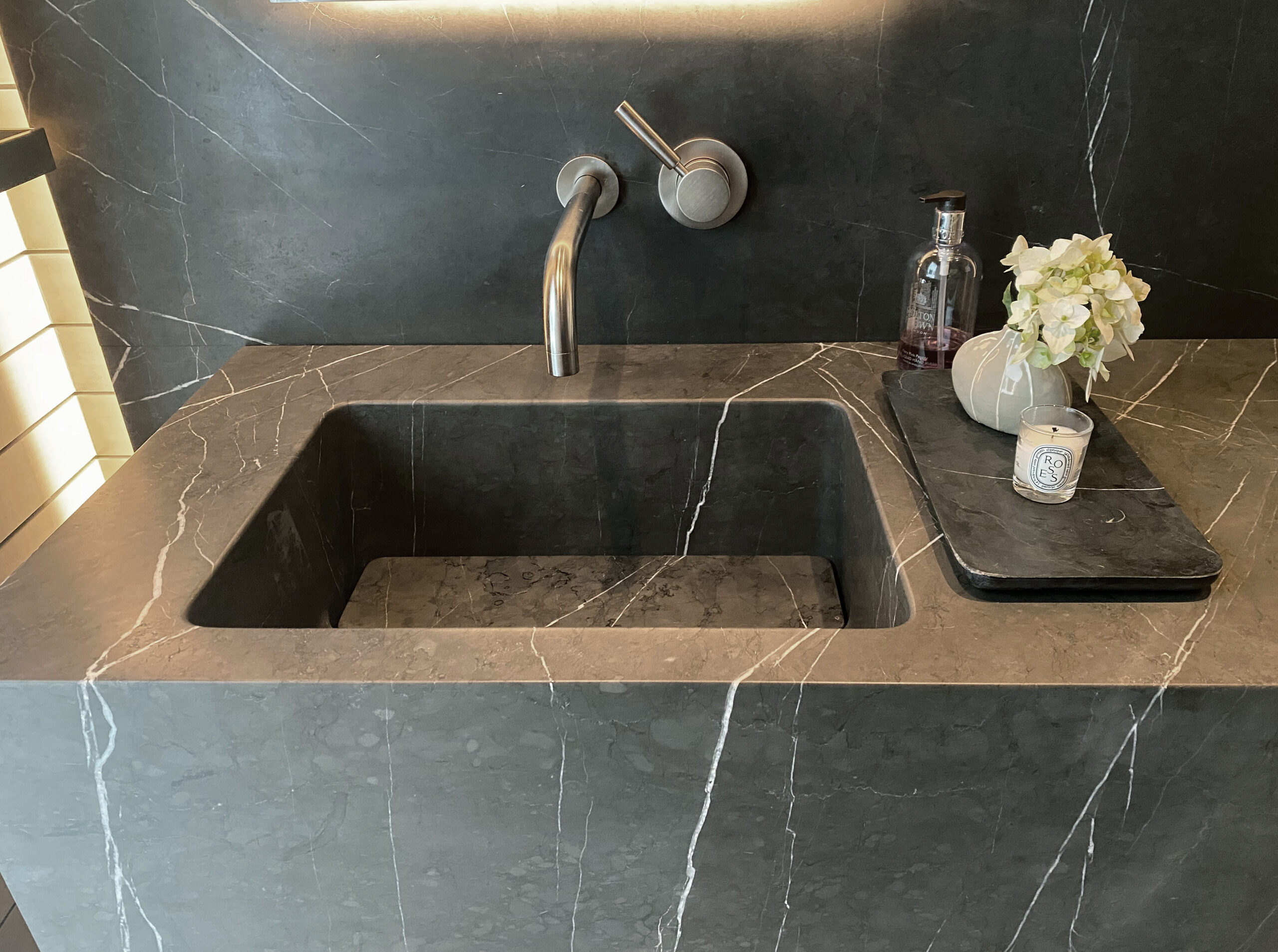 Custom - 400 - Da Vinci Marble